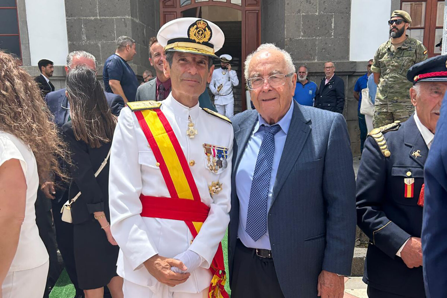 Crónicas pretéritas: Jura de bandera de civiles - Gaceta del Meridiano